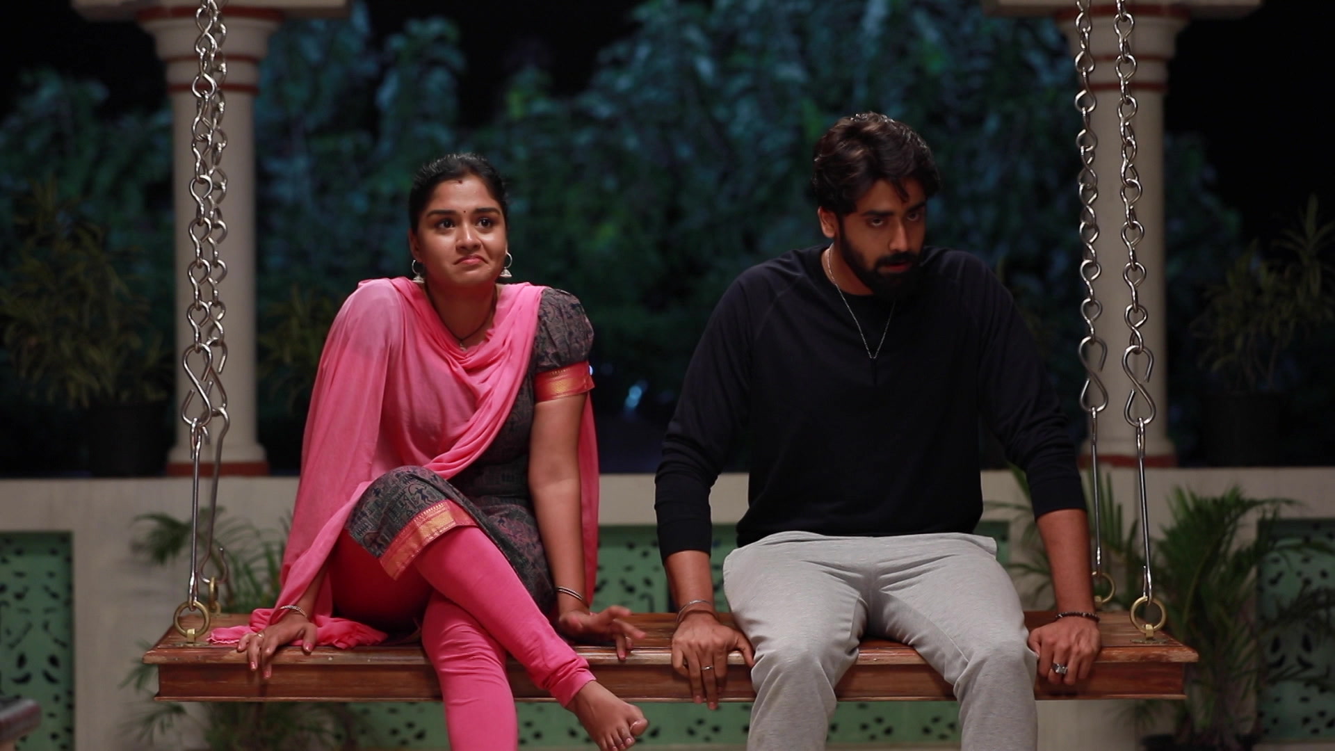 Watch Mahanadhi S1 Episode 233 on JioHotstar