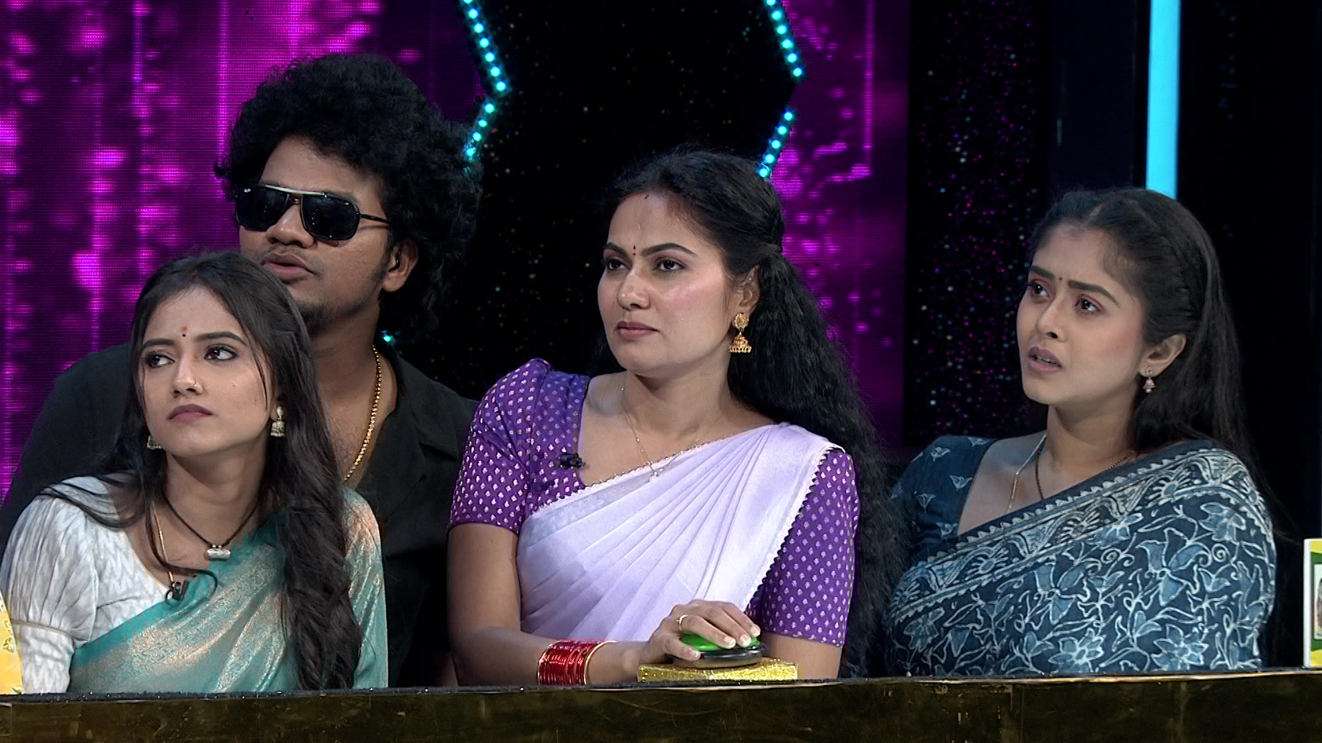 Watch New Episodes of adivaram-with-star-maa-parivaram only on Watcho
