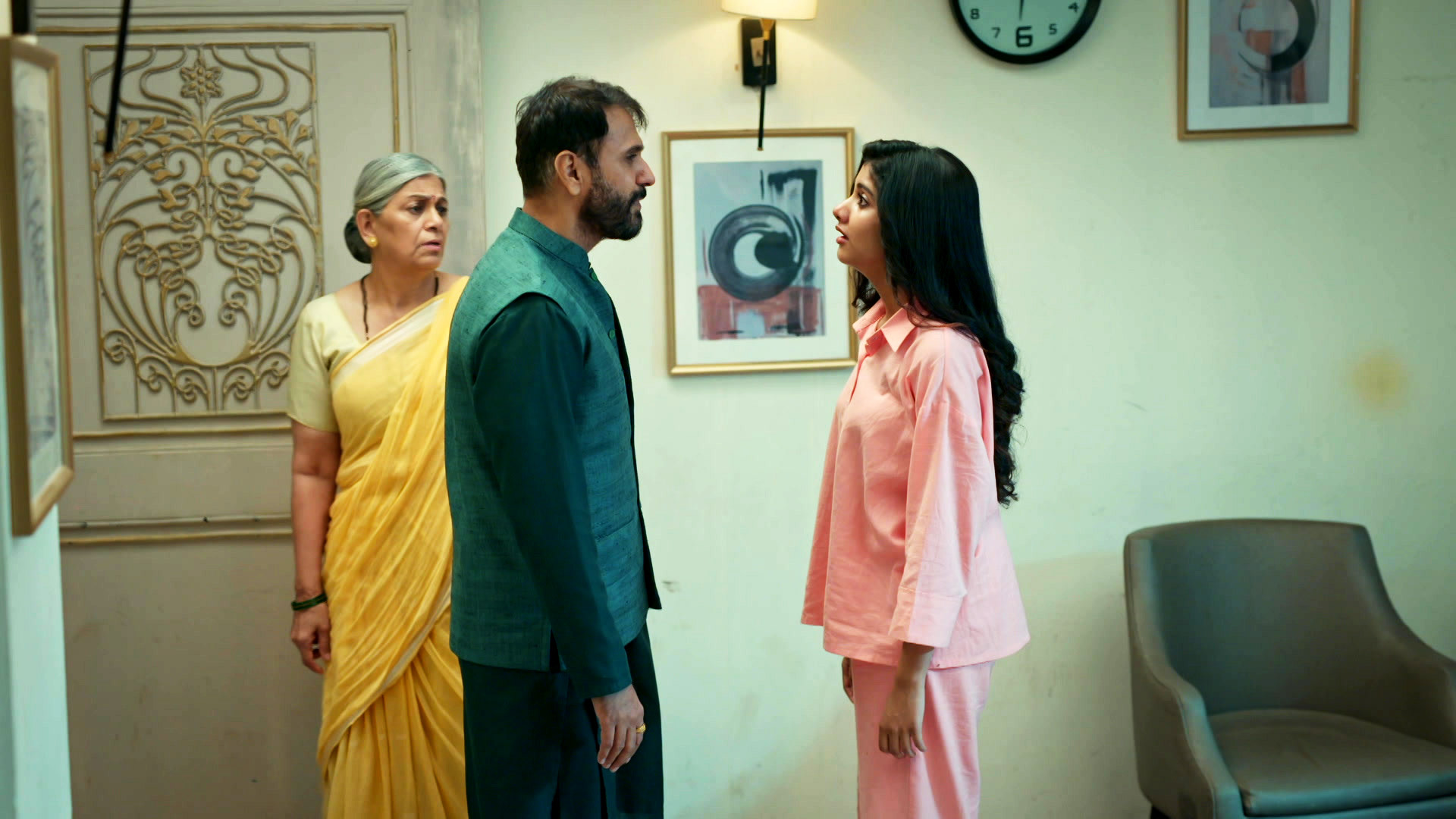 Watch Pocket Mein Aasman Episode 112 on JioHotstar