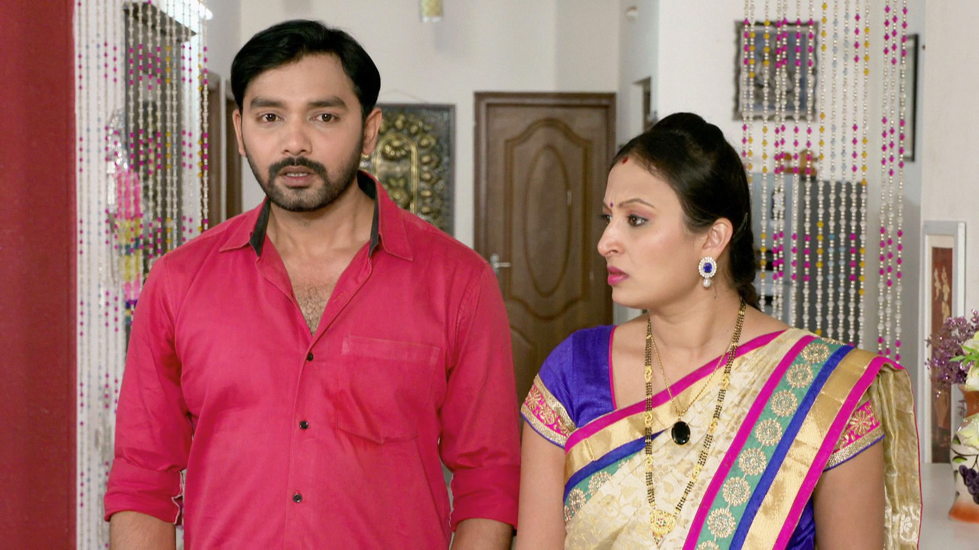 Watch Kulavadhu S1 Episode 788 on JioHotstar