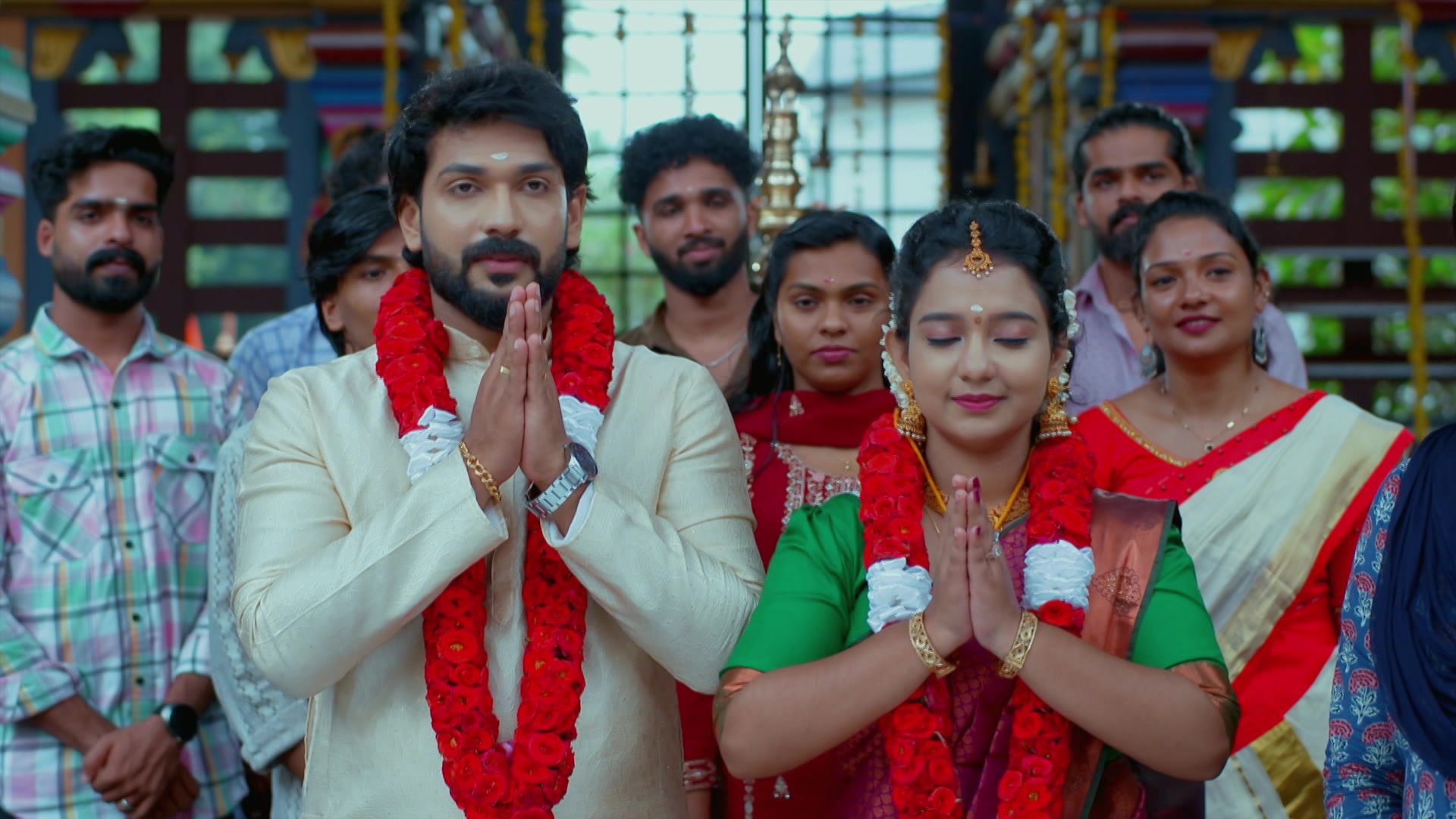 Watch Chempaneer Poovu S1 Episode 252 on JioHotstar