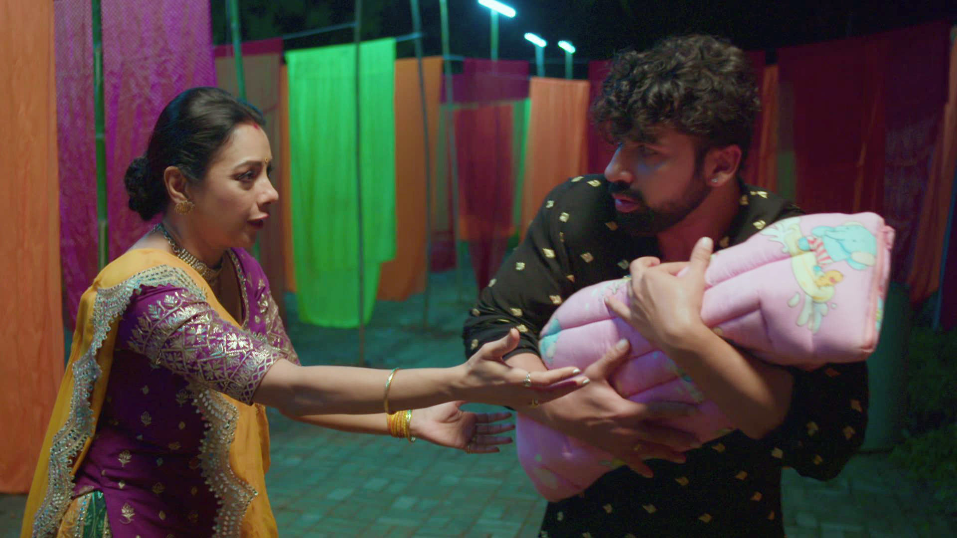 Watch Anupama Finds Arya Online