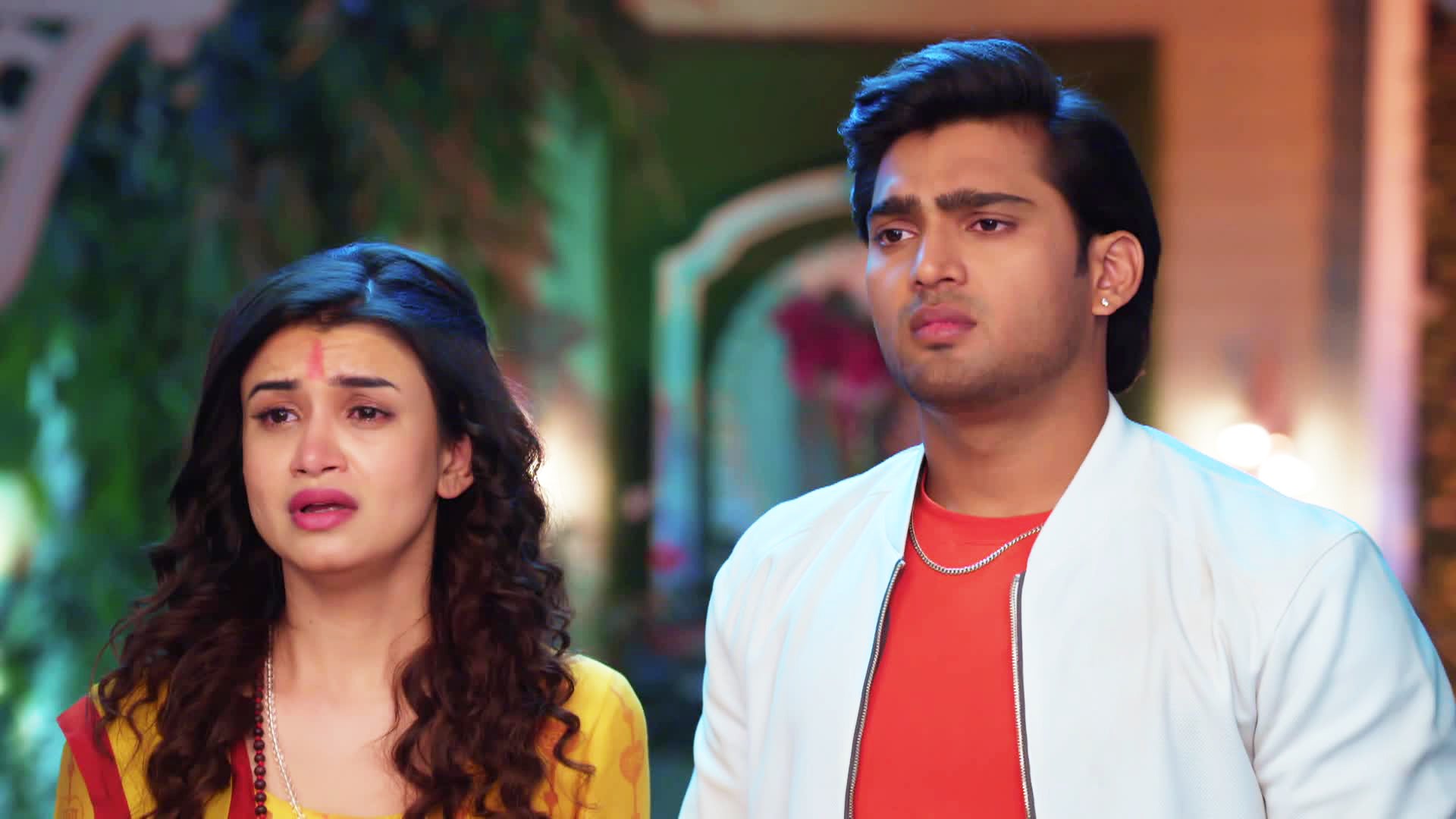 Watch Suhaagan Episode 279 on JioHotstar