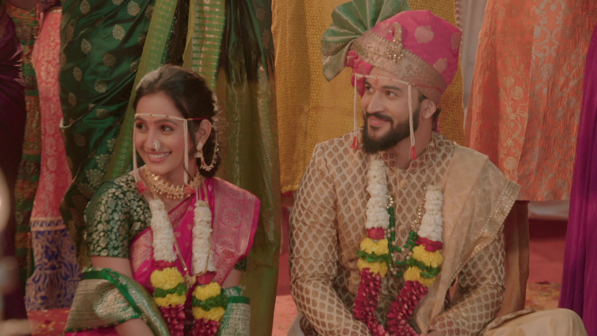 Watch Man Dhaga Dhaga Jodte Nava S1 Episode 294 on JioHotstar
