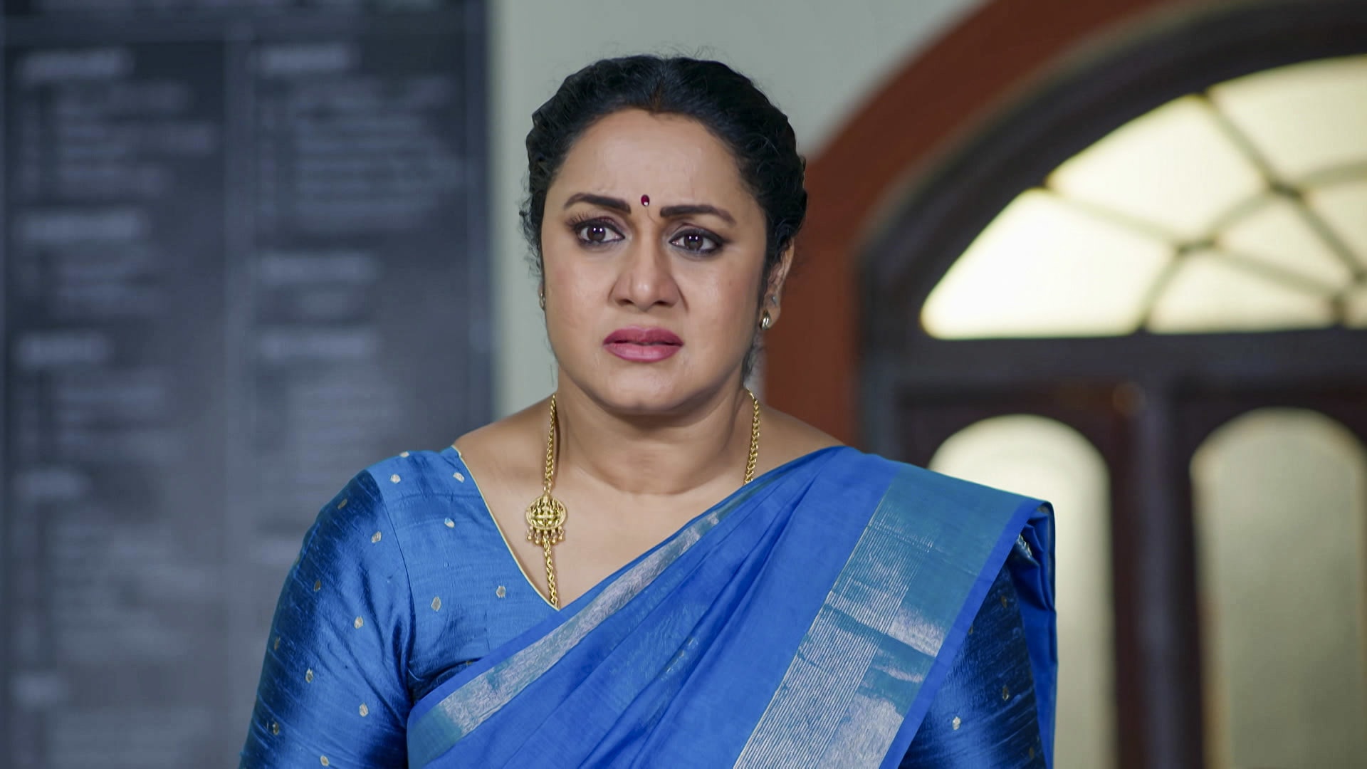 Watch Geetha L.L.B Episode 138 on JioHotstar