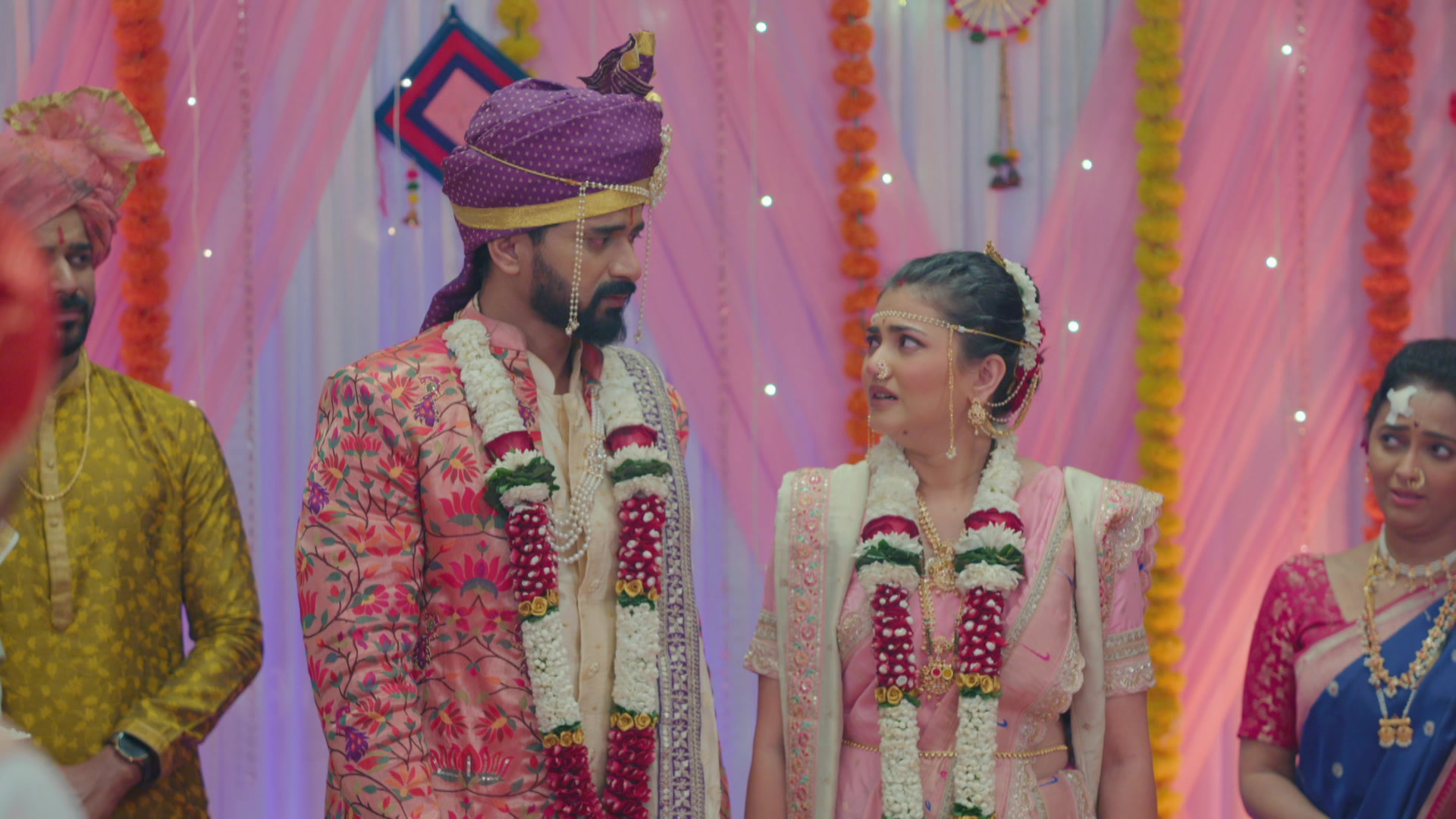 Watch Lagnanantar Hoilach Prem S1 Episode 61 on JioHotstar