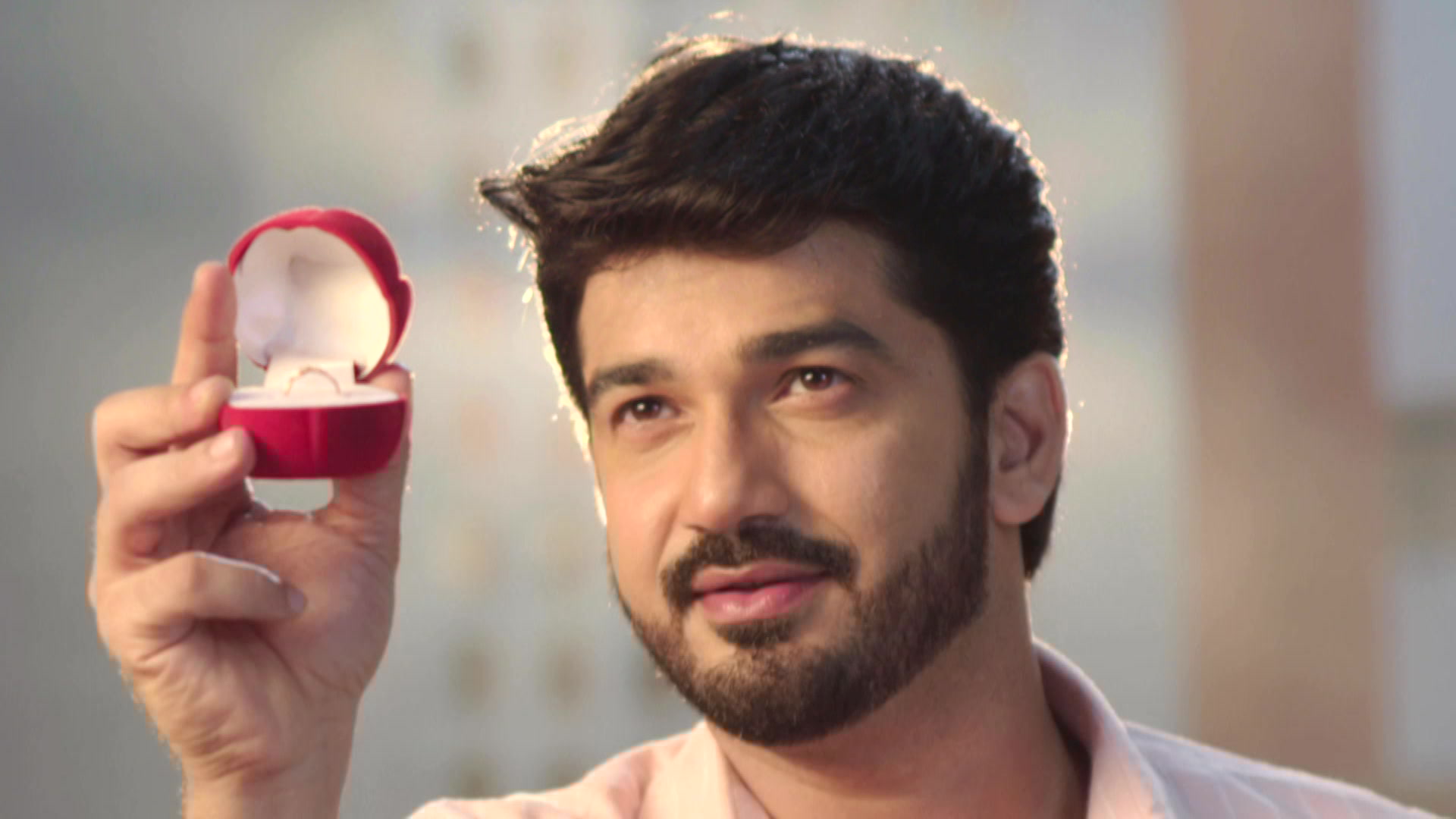 Watch Aboli Episode 856 on JioHotstar