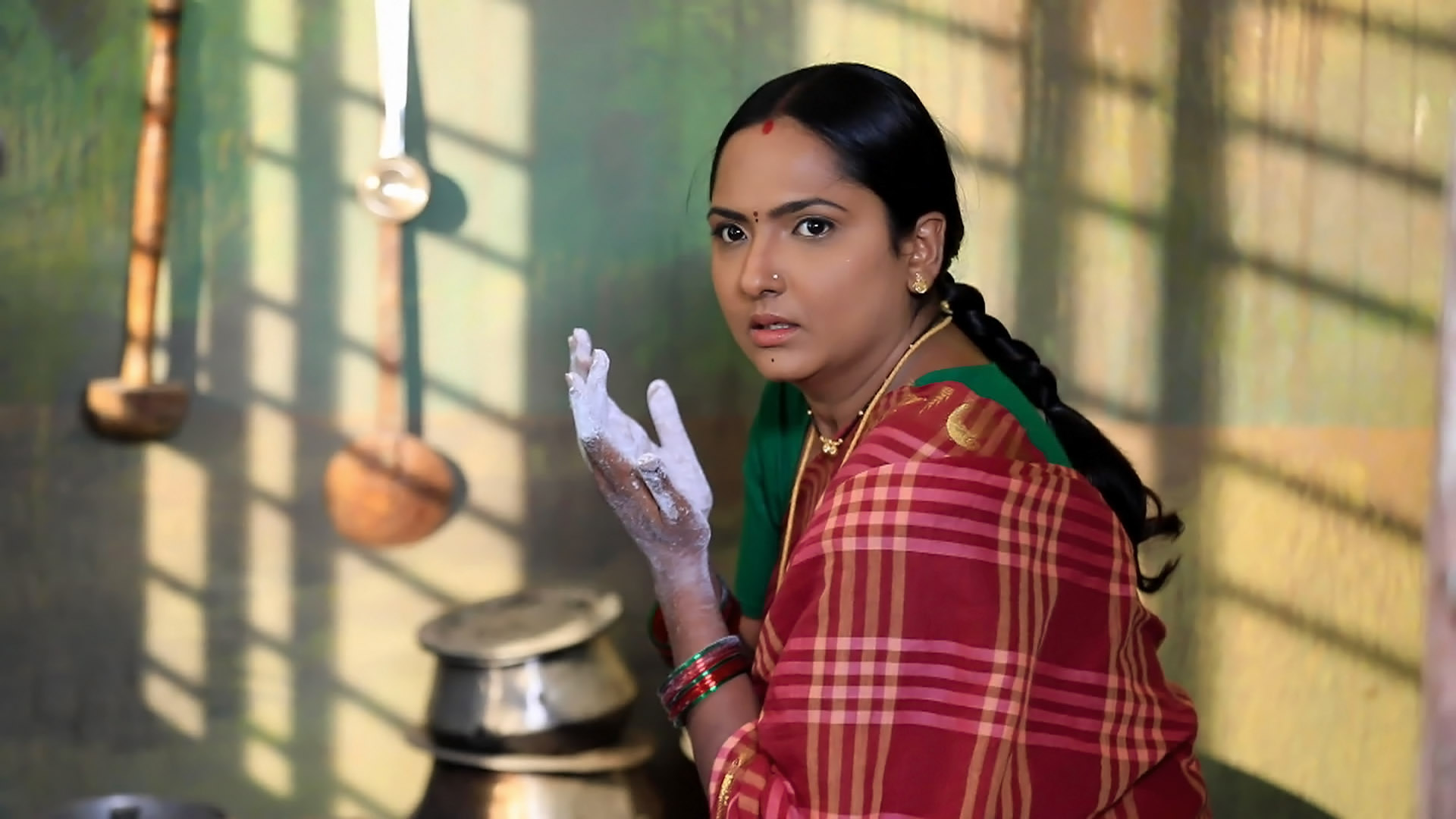 Watch Shree S1 Episode 52 on JioHotstar