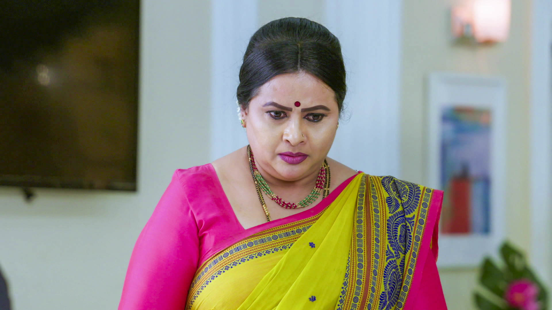 Watch Bhargavi LL.B S1 Episode 242 on JioHotstar