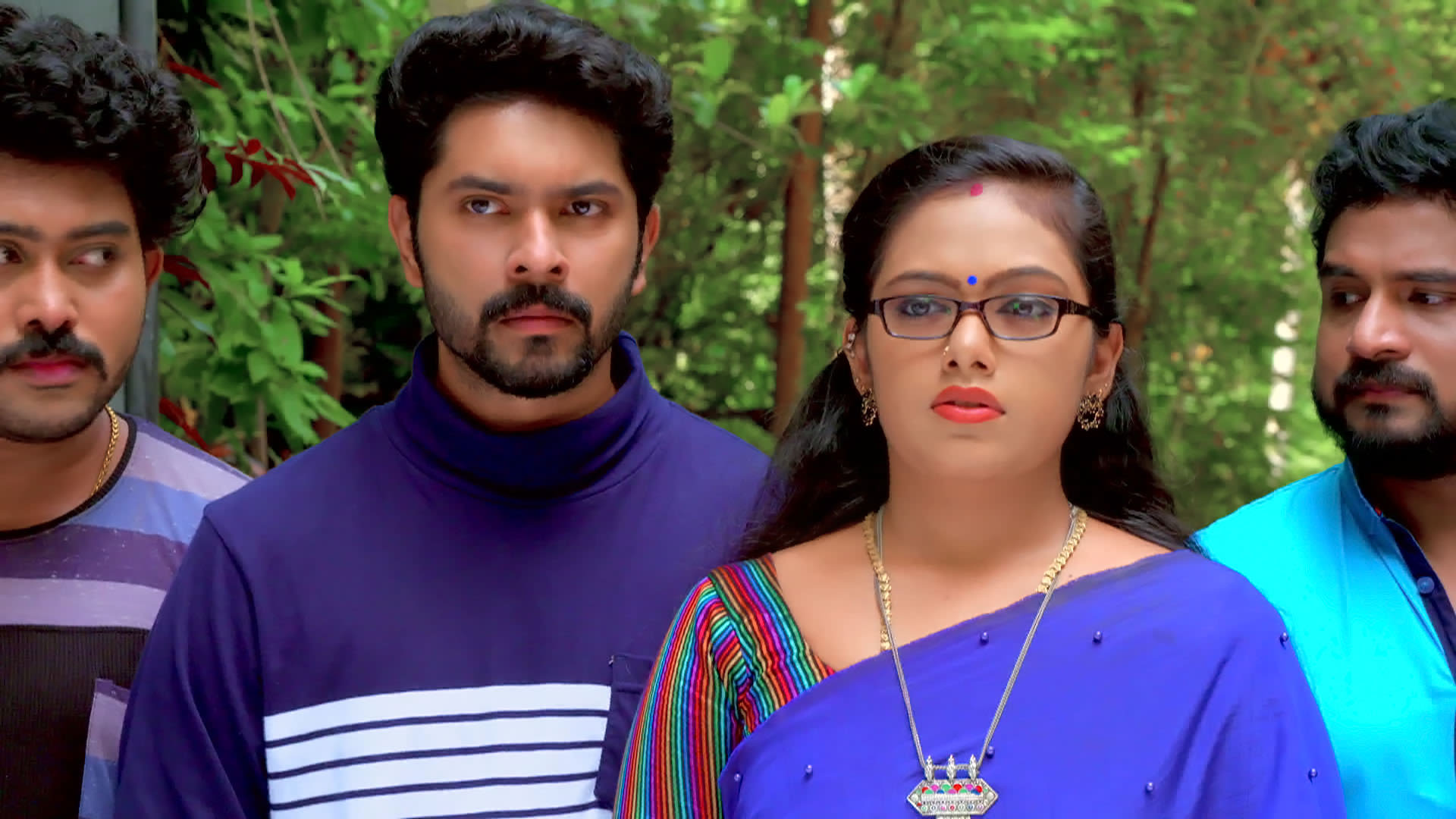Watch Jeeva, Kavya in Trouble Online