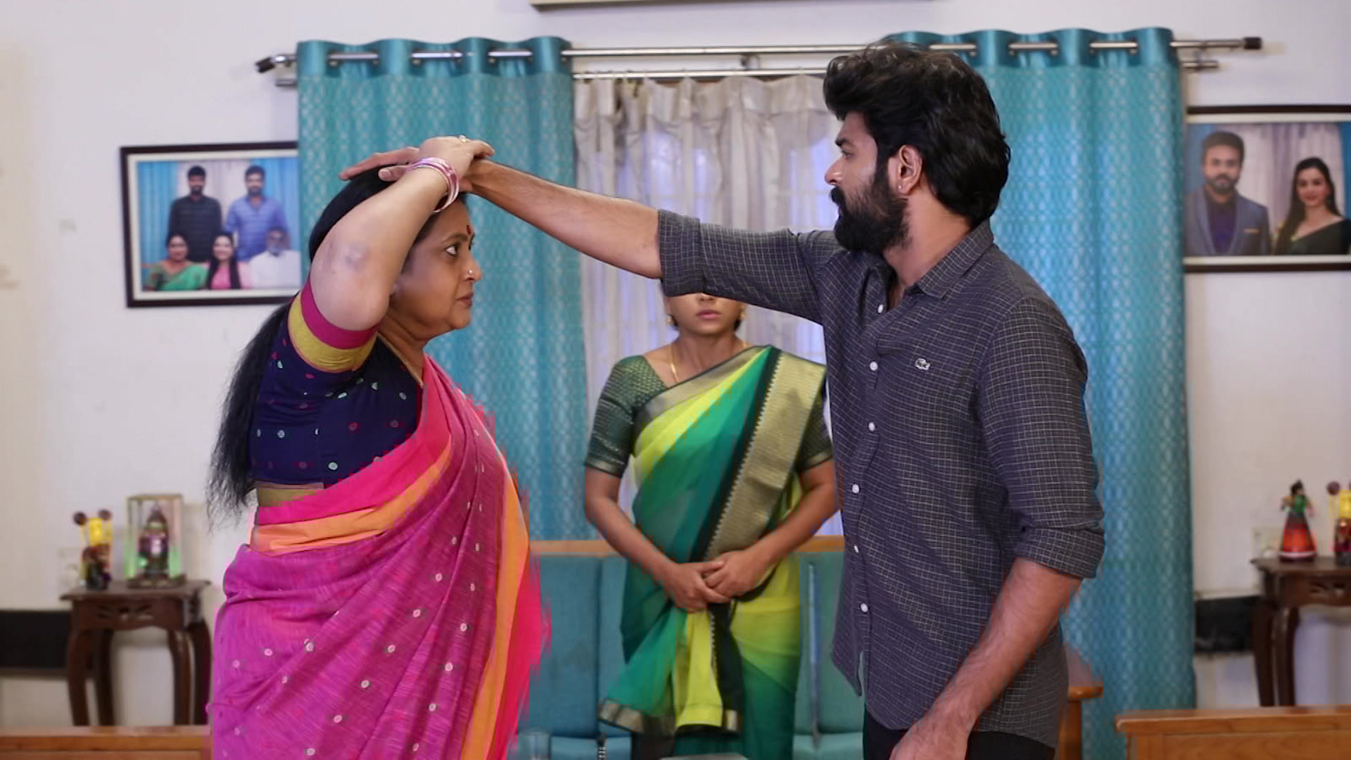 Stream Ezhil at Crossroads! Season 1 Episode 678 – Ezhil at Crossroads ...