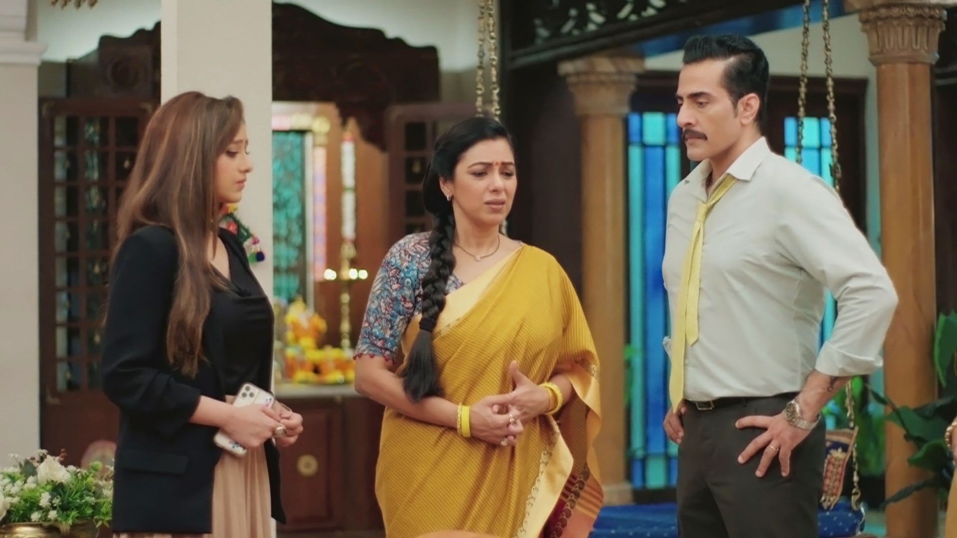 Stream anupama Online | Watcho