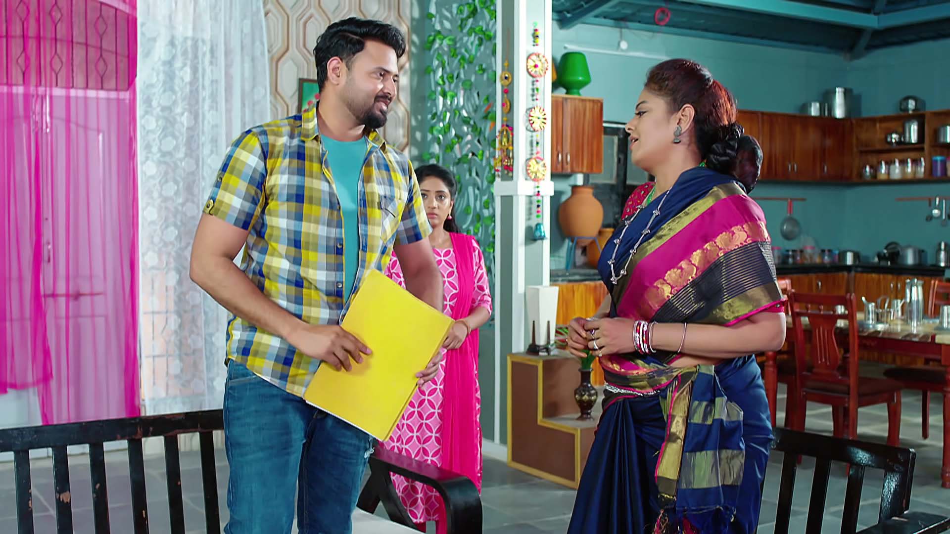 Watch nuvvu-nenu-prema All Episodes | Watcho