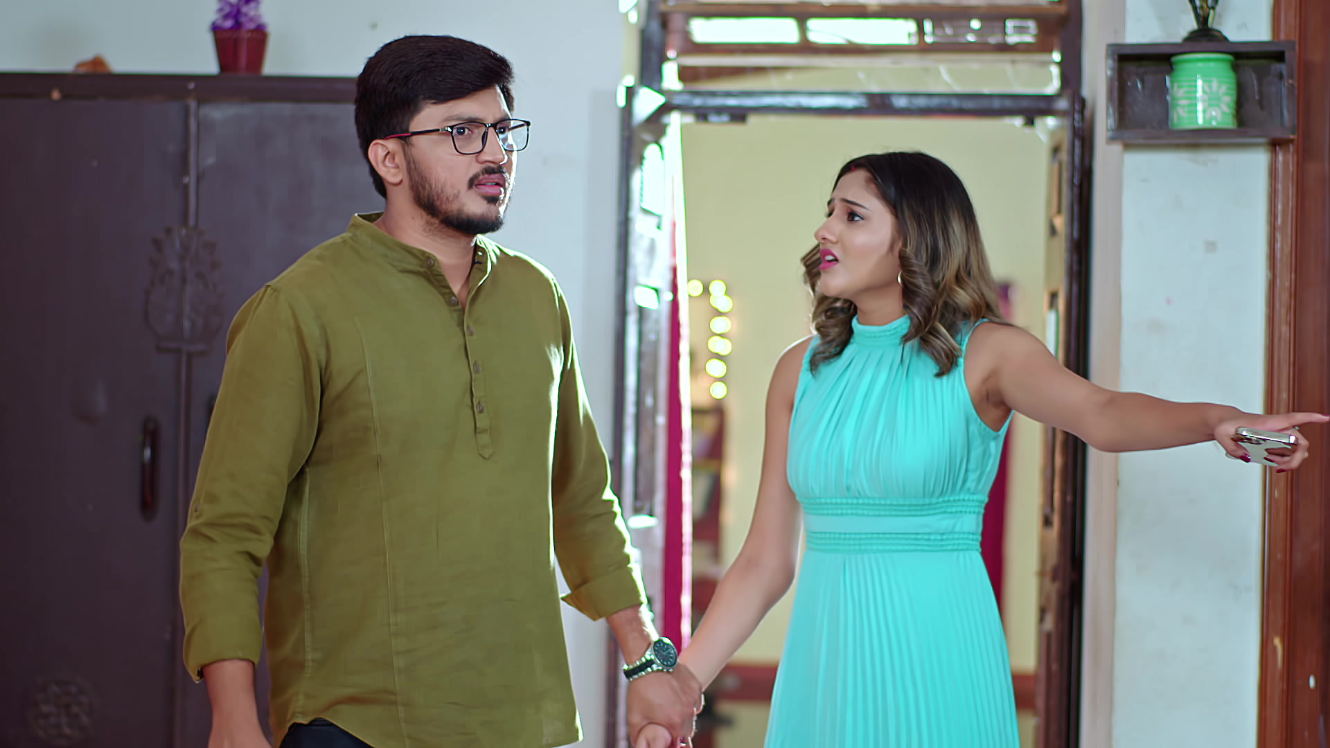 Watch Jenugudu S1 Episode 429 on JioHotstar