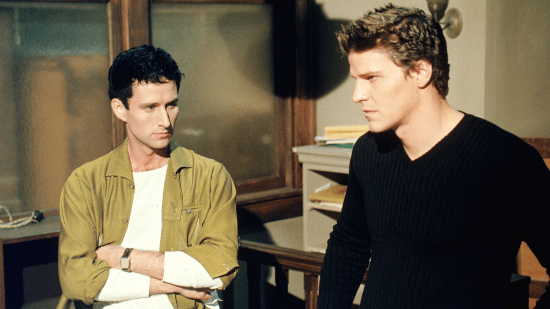 Watch Angel S1 Episode 1 on Disney+ Kuwait | English French (Parisian ...