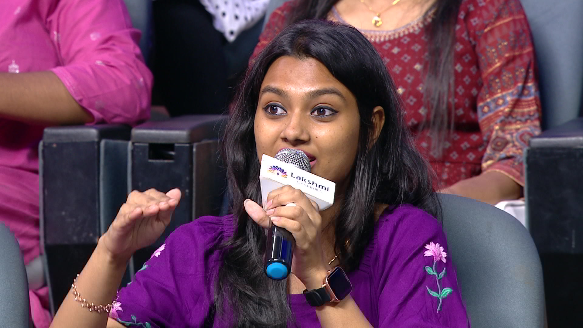 Watch Neeya Naana S23 Episode 304 on JioHotstar