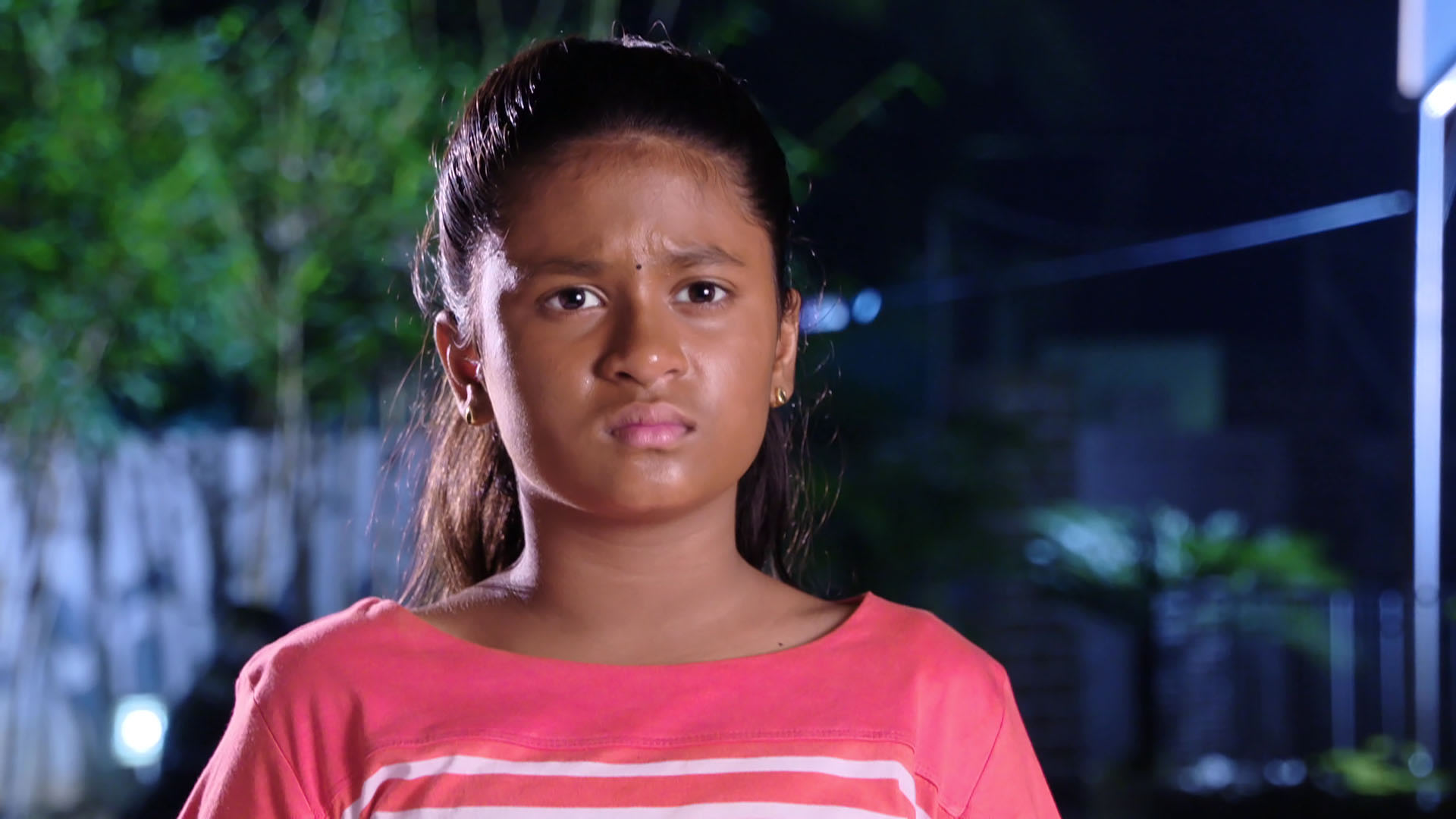 Watch Karthika Deepam - Idi Nava Vasantham Episode 860 on JioHotstar
