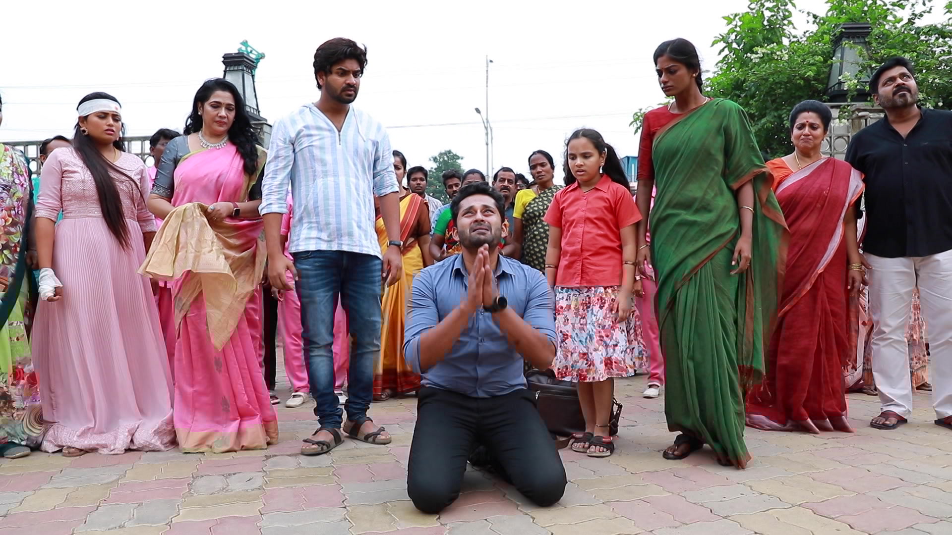 Watch Barathi Kannamma 2 Episode 984 on JioHotstar