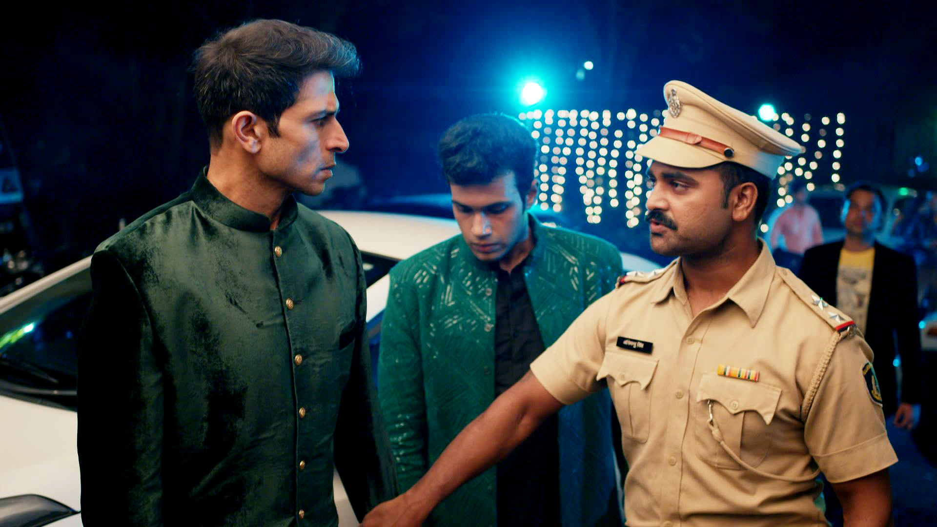 Watch Pandya Store Episode 860 on JioHotstar