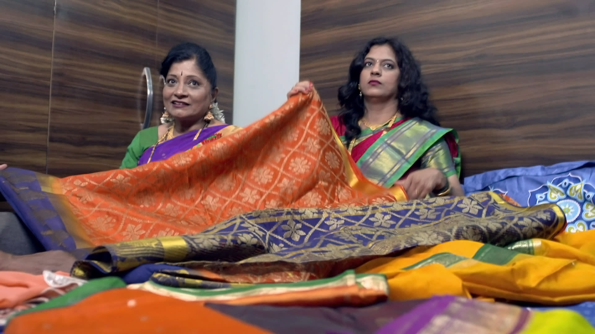 Watch Sun Sasu Sun S1 Episode 8 on JioHotstar