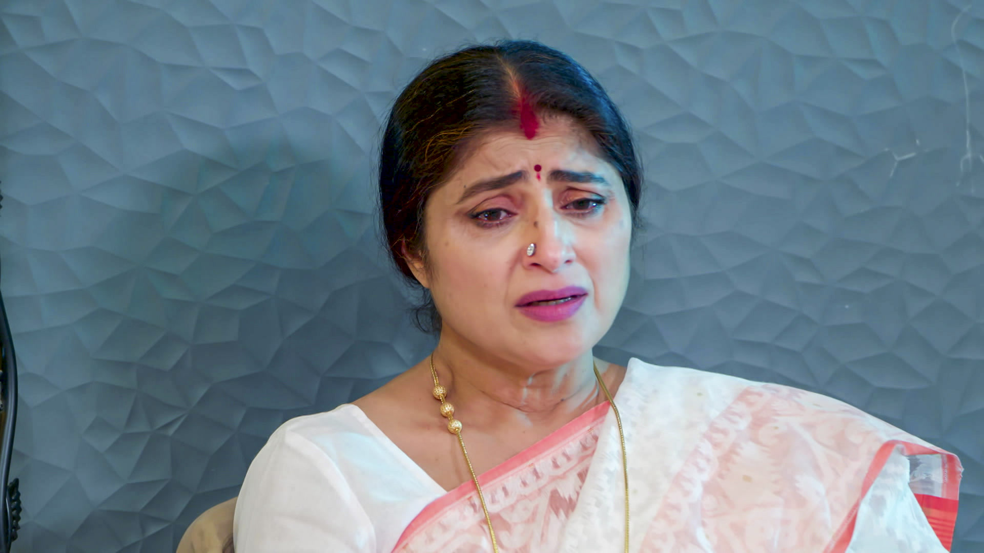 Watch Sharade S1 Episode 335 on JioHotstar