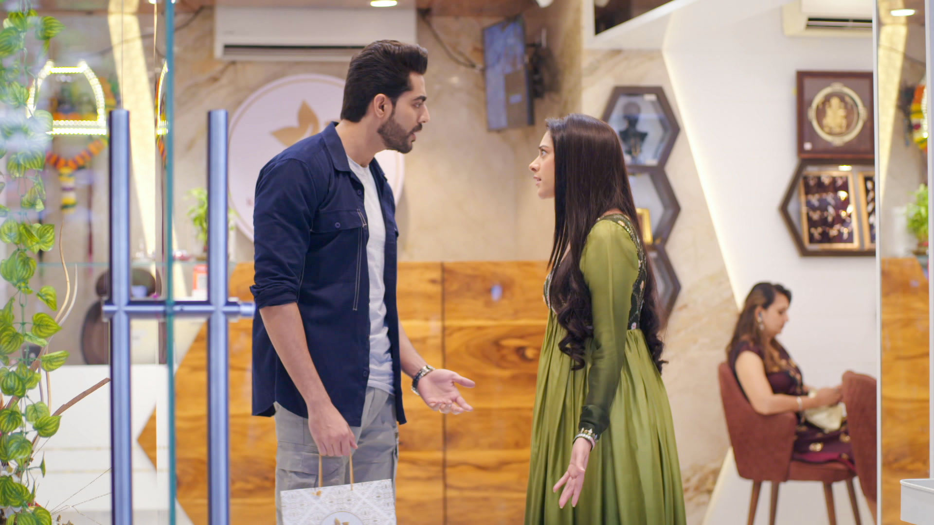 Watch Jhanak Episode 290 on JioHotstar