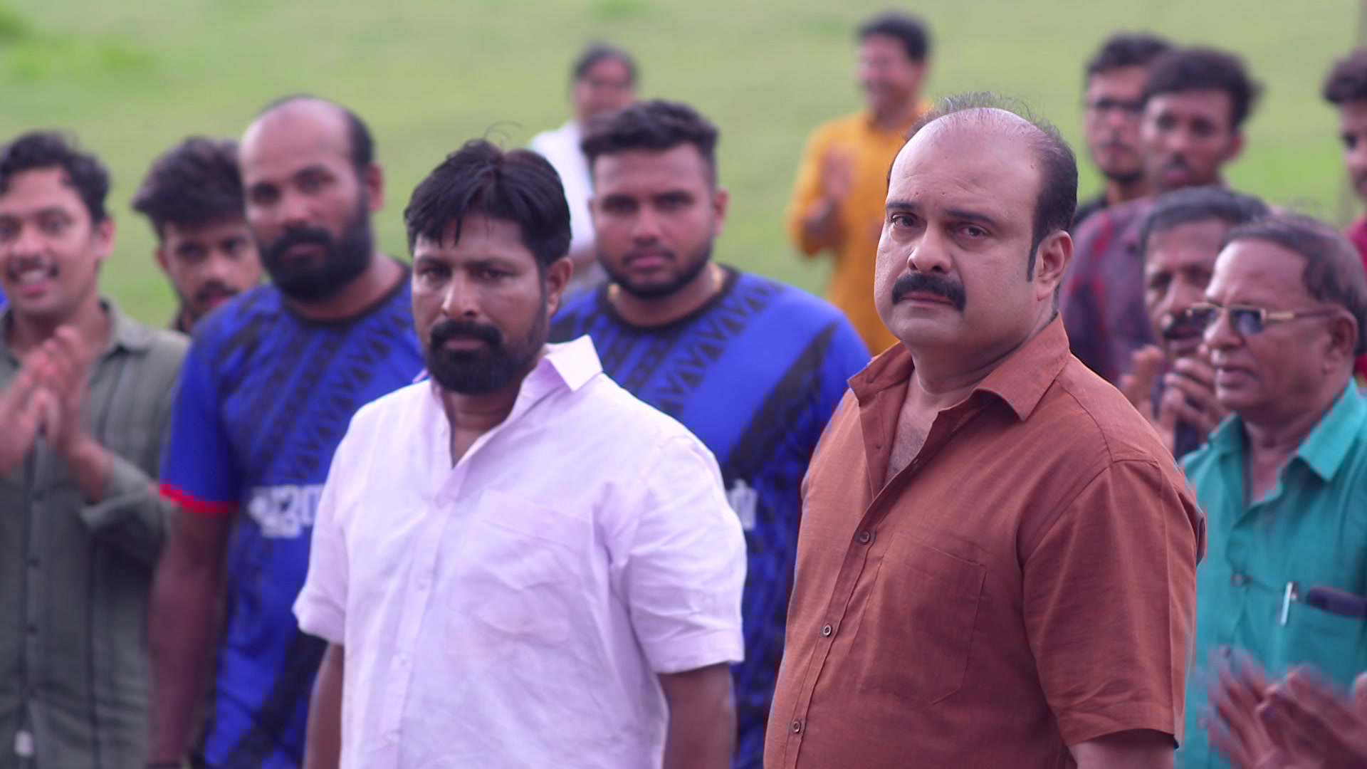 Watch kaathodu-kaathoram only on Watcho