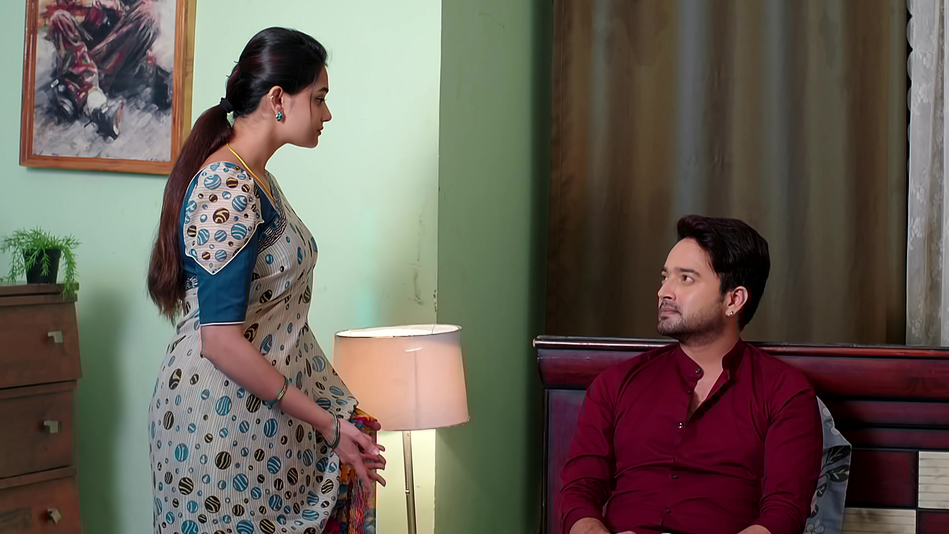 Watch Krishna Mukunda Murari Episode 318 on JioHotstar