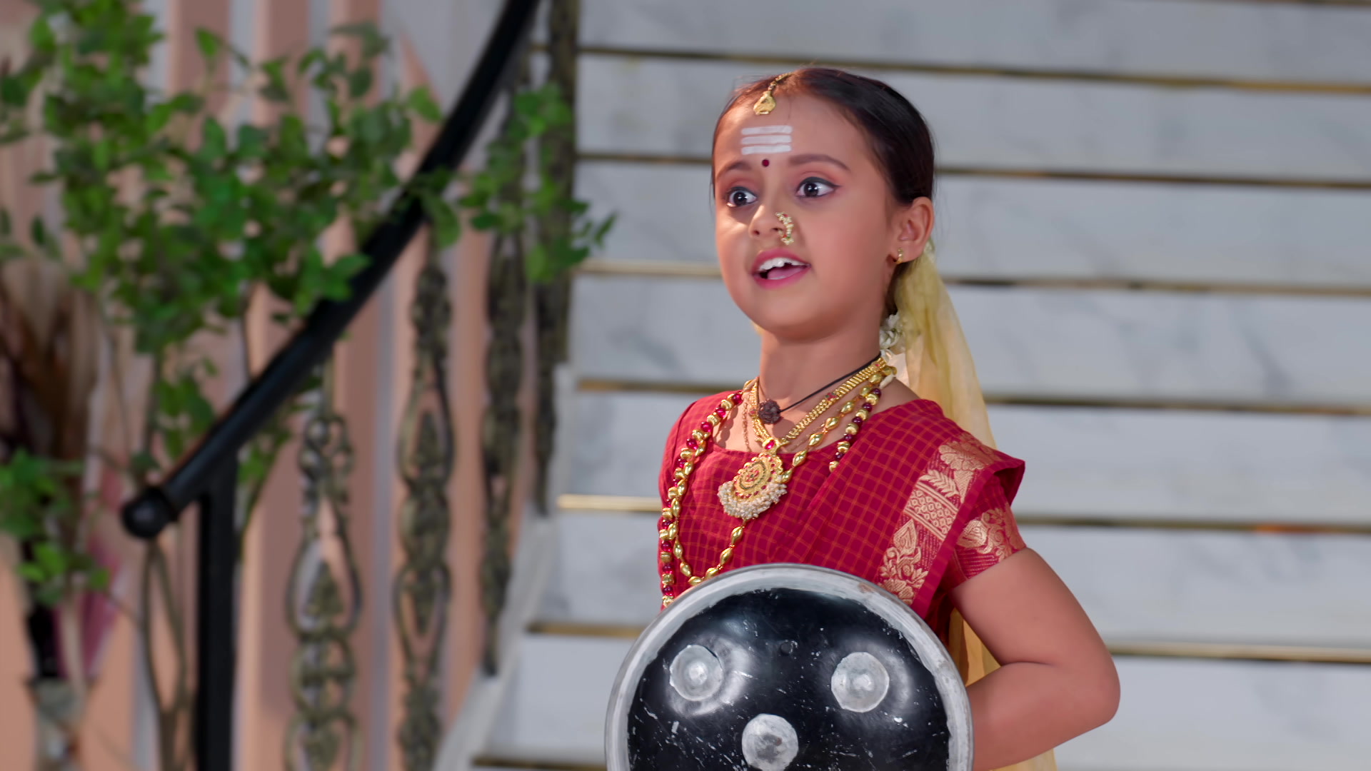 Watch Sharade S1 Episode 171 on JioHotstar
