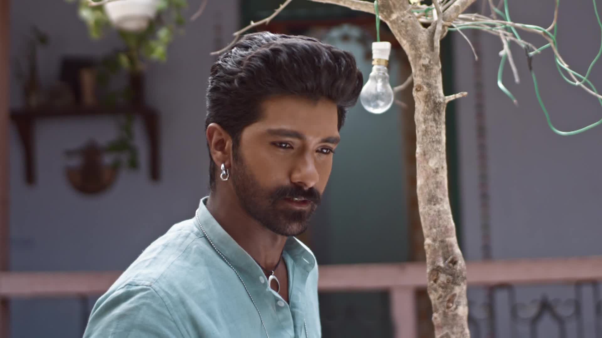 Watch Lai Avadtes Tu Mala S1 Episode 163 on JioHotstar