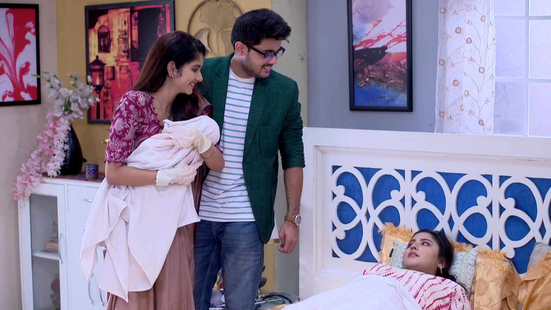 Watch Tomader Rani S1 Episode 300 on JioHotstar