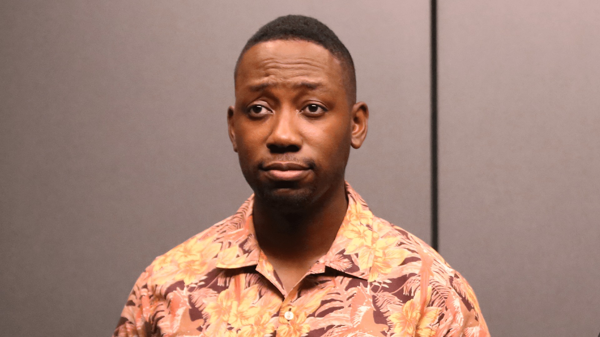 Watch הבחורה החדשה S4 Episode 6 on Disney+ Israel | English Spanish ...