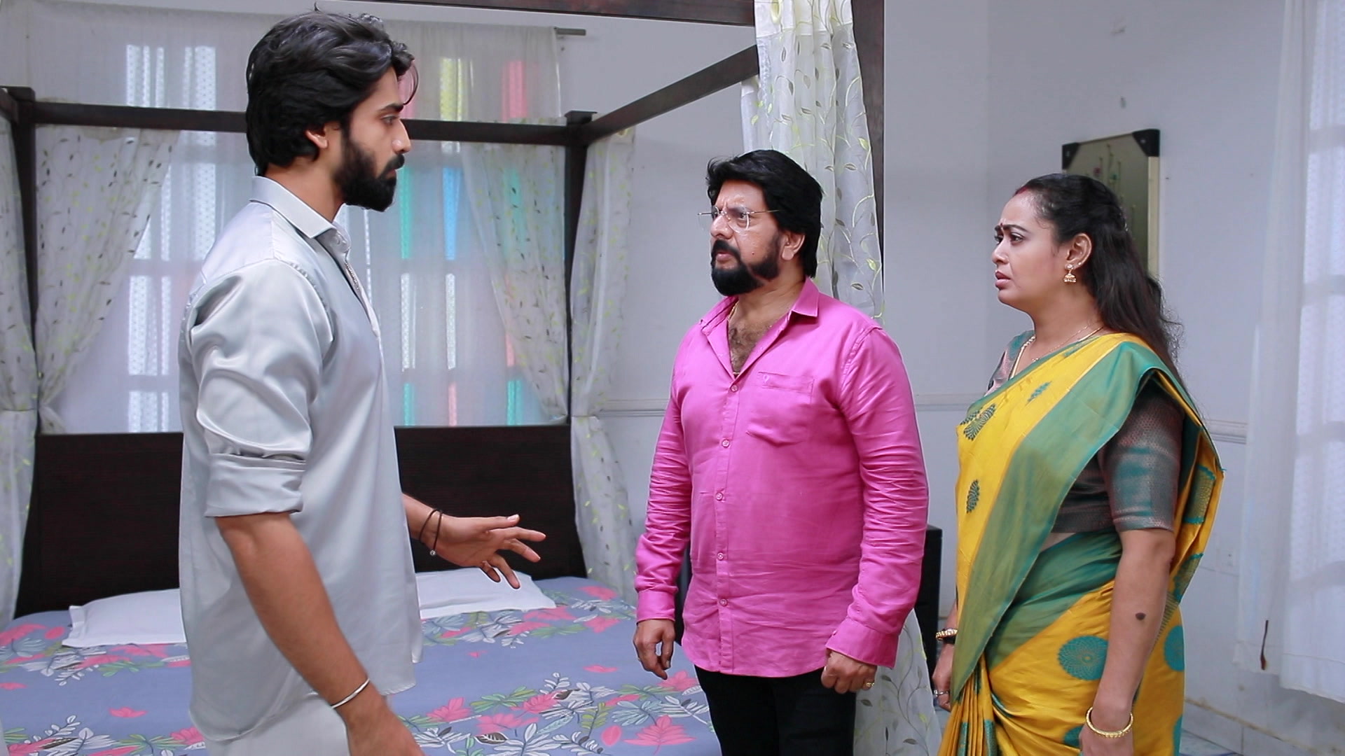 Watch Mahanadhi S1 Episode 433 on JioHotstar