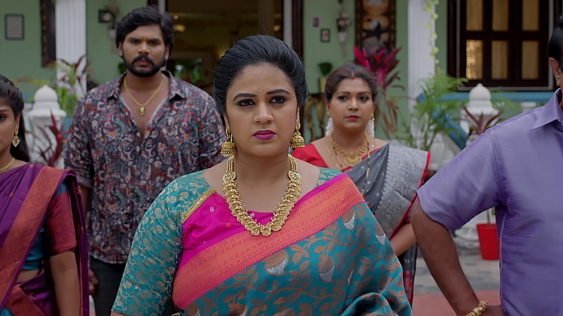 Watch Illu Illalu Pillalu Episode 4 on JioHotstar