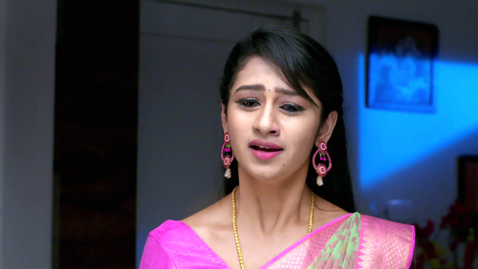 Watch Meera Pleads with Arjun Online