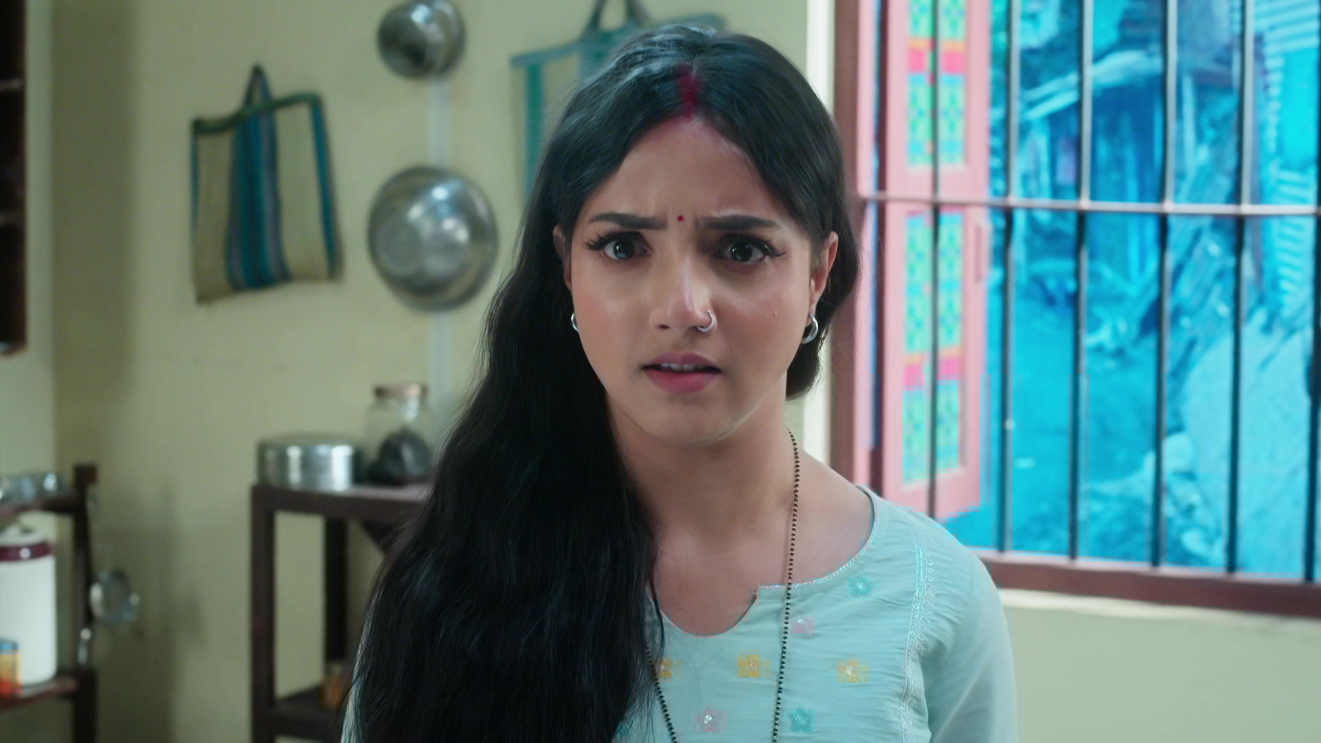 Watch Aarti Anjali Awasthi Episode 251 on JioHotstar