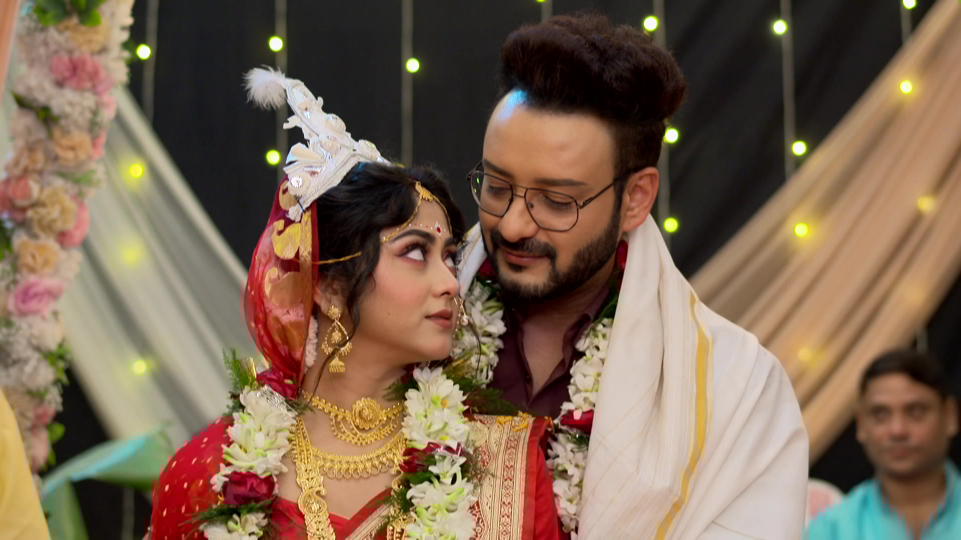 Watch Kothha Episode 422 on JioHotstar