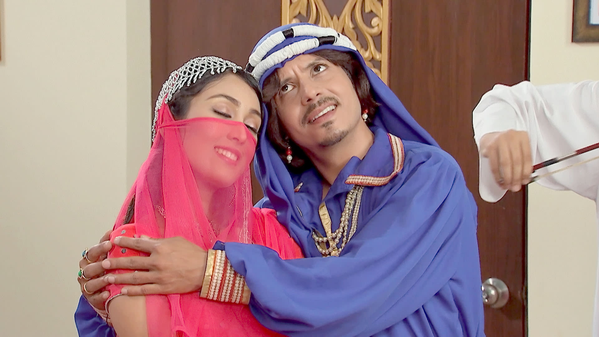 Watch New Episodes of maan-na-maan-main-tera-mehmaan only on Watcho