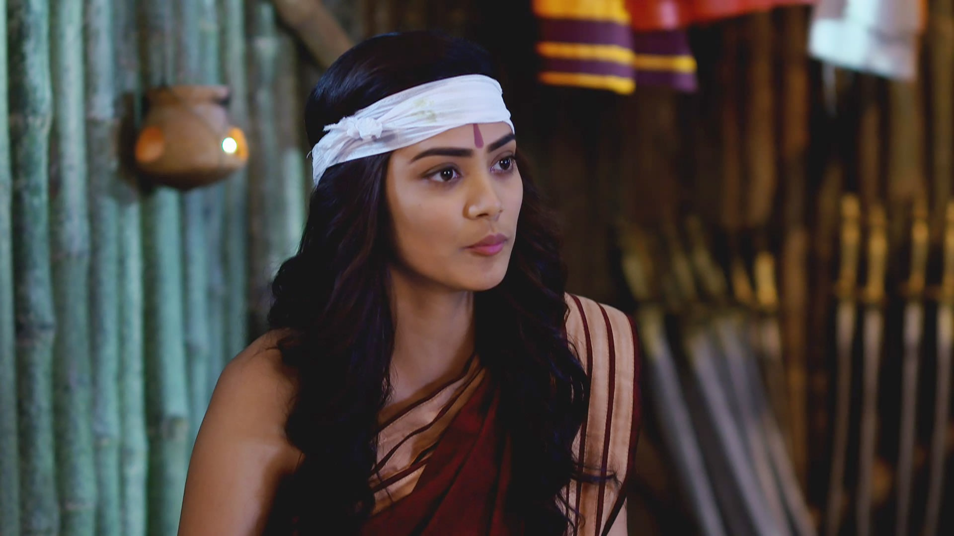 Watch Debi Choudhurani S1 Episode 162 on JioHotstar