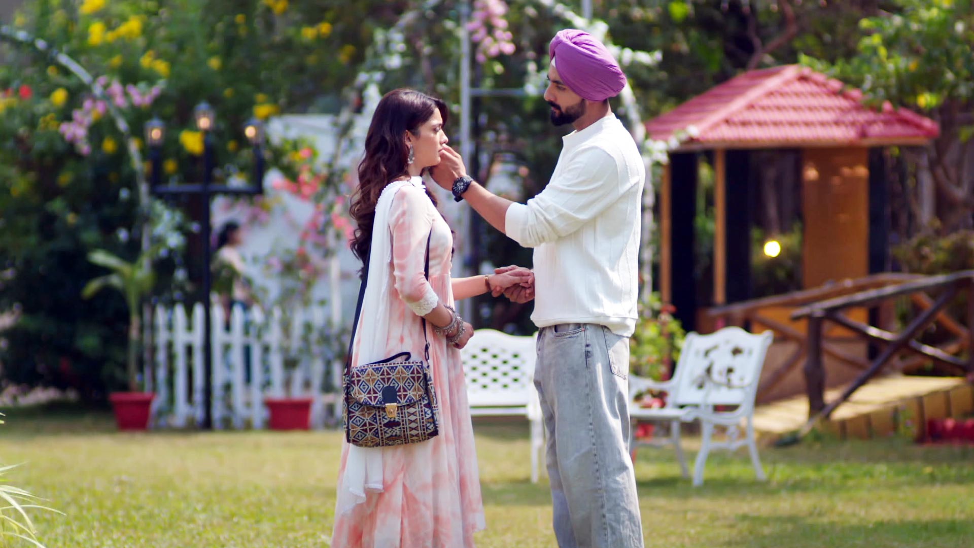 Watch iss-ishq-ka-rabb-rakha All Episodes | Watcho