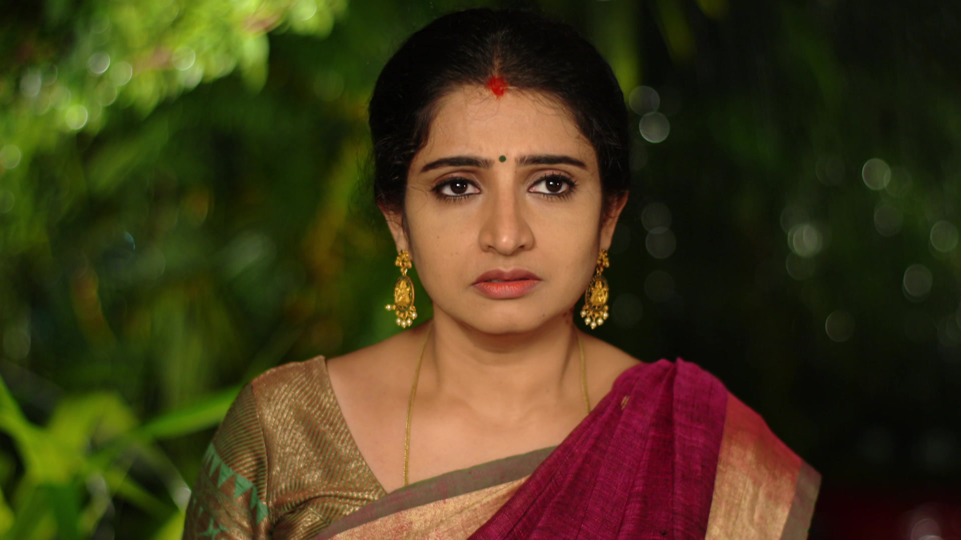 Watch Vadinamma S1 Episode 368 on JioHotstar