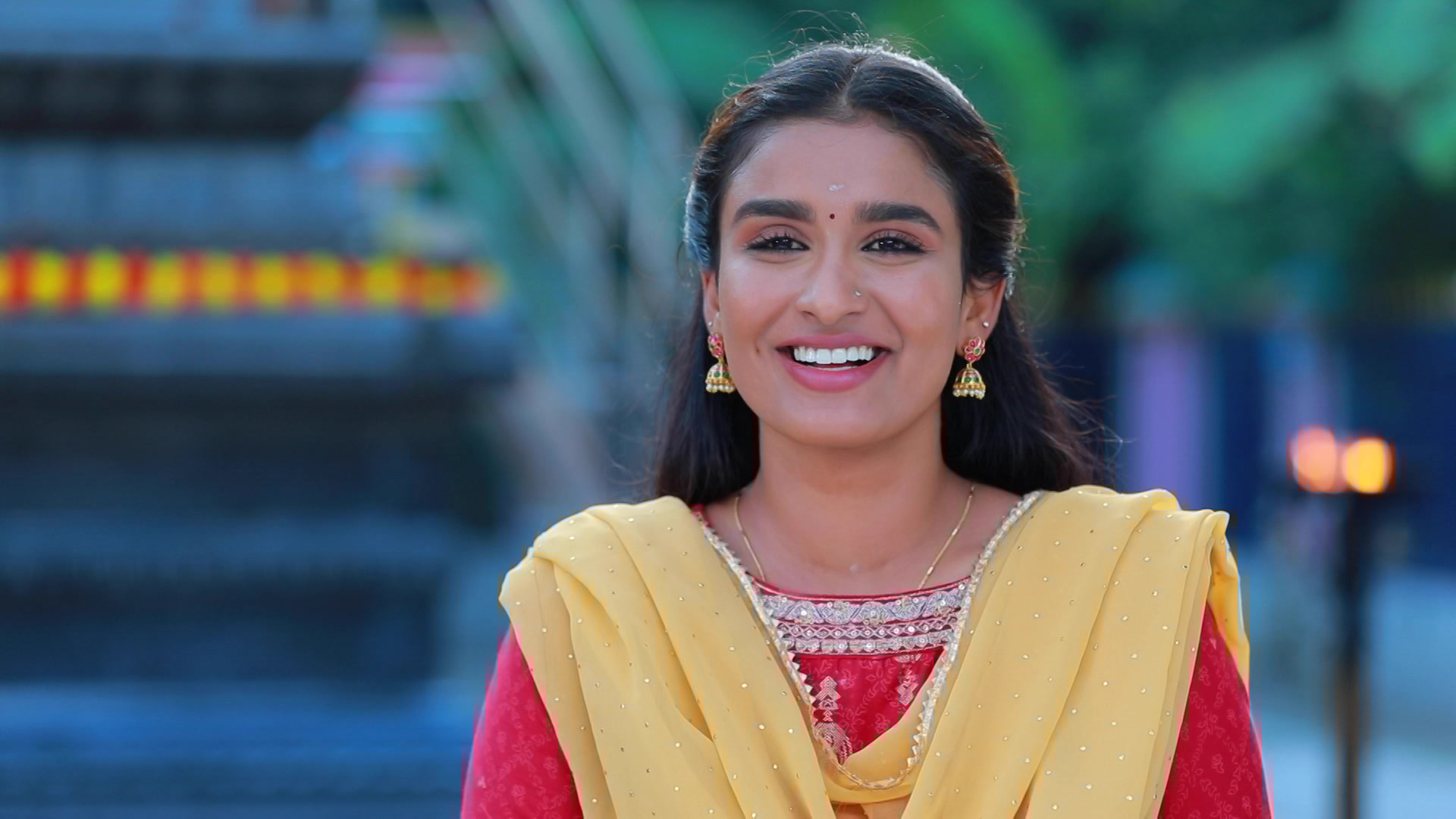 Watch kizhakku-vaasal only on Watcho