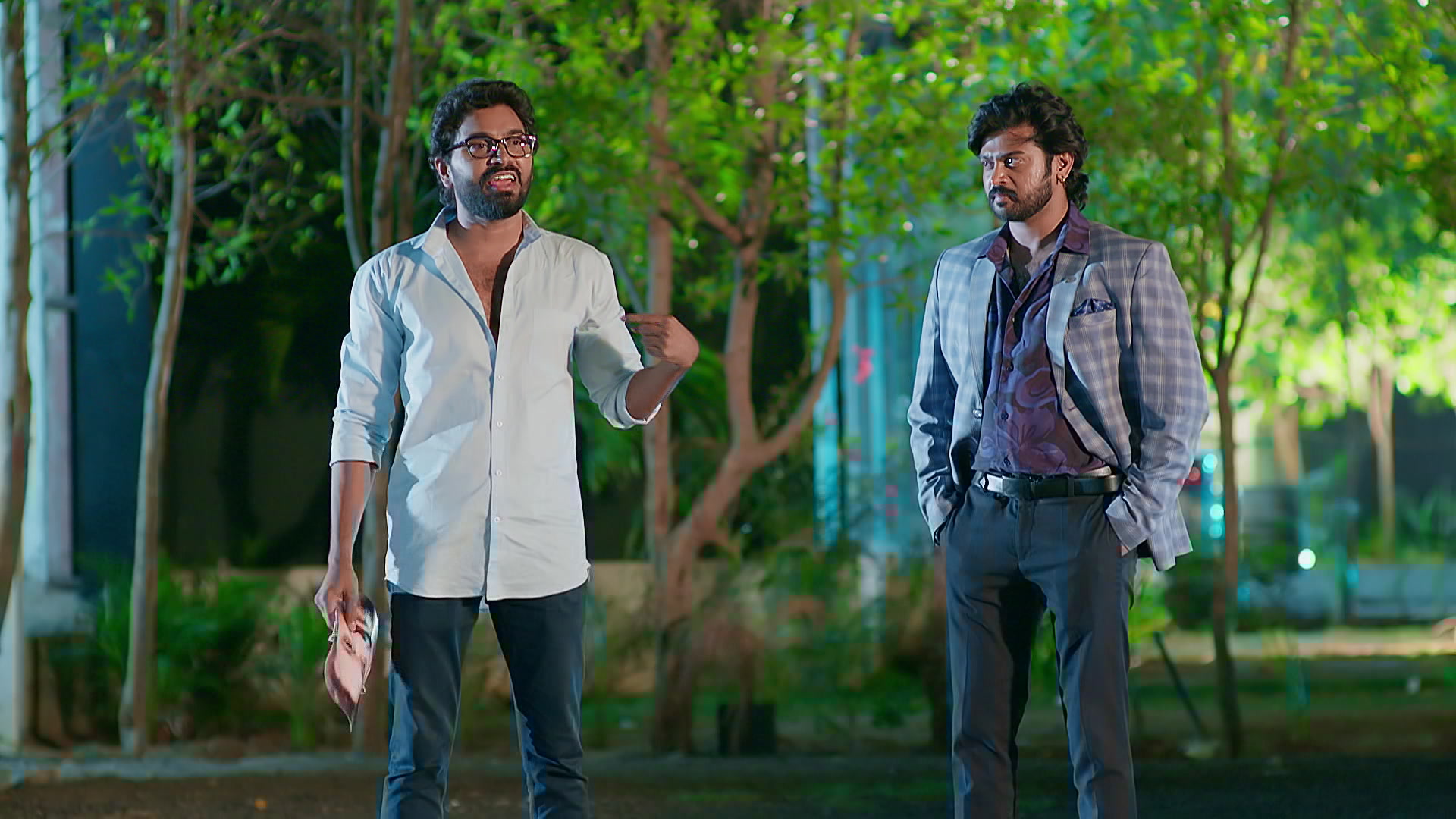 Watch Guppedantha Manasu S1 Episode 1059 on JioHotstar