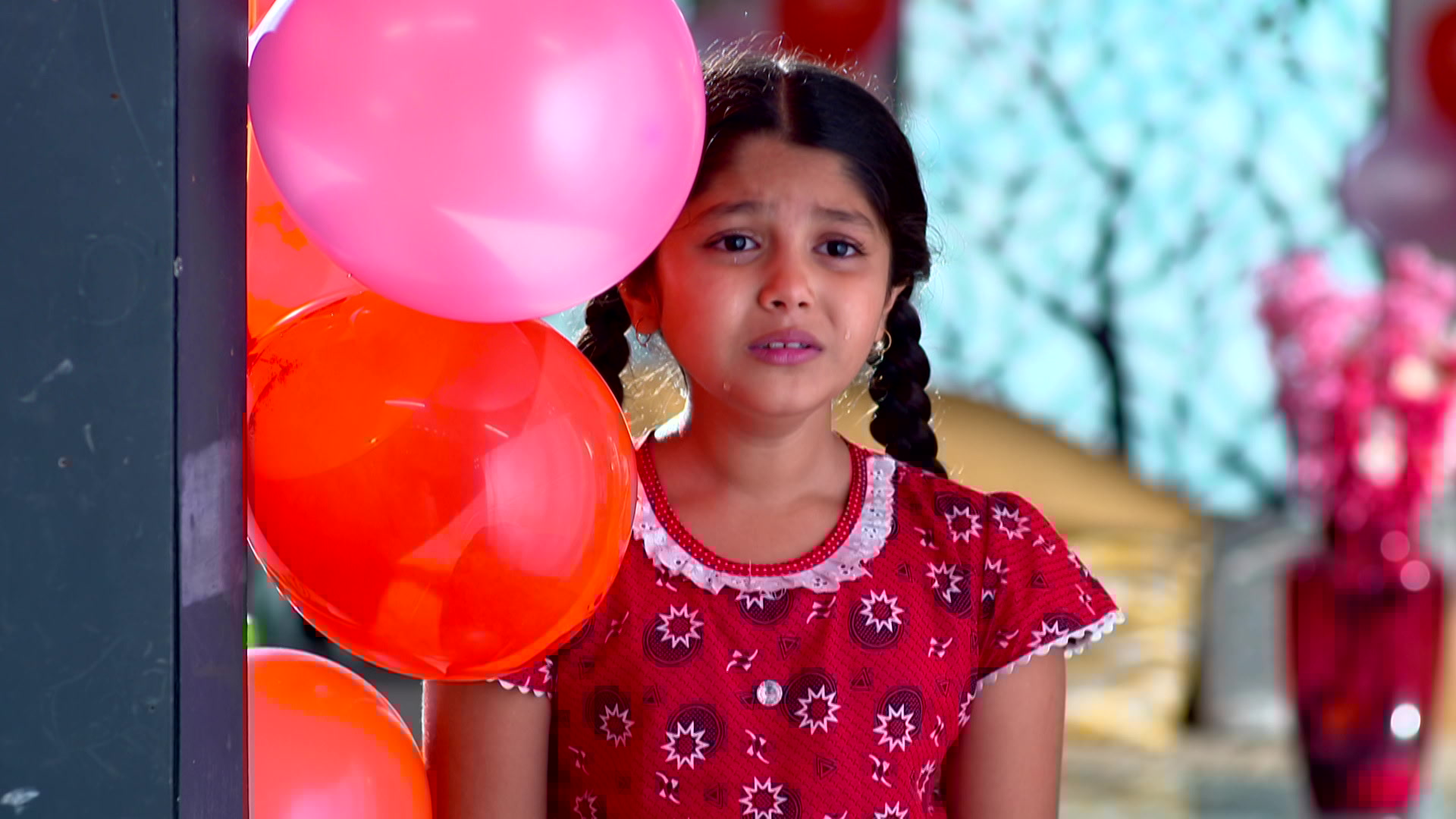 Watch Anurager Chhowa Episode 804 on JioHotstar