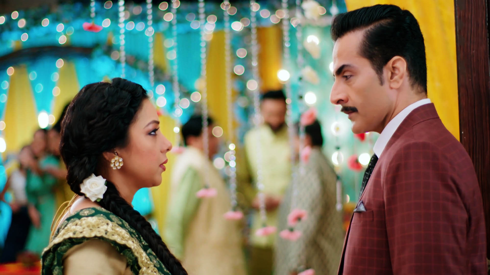 Watch New Episodes of anupama only on Watcho