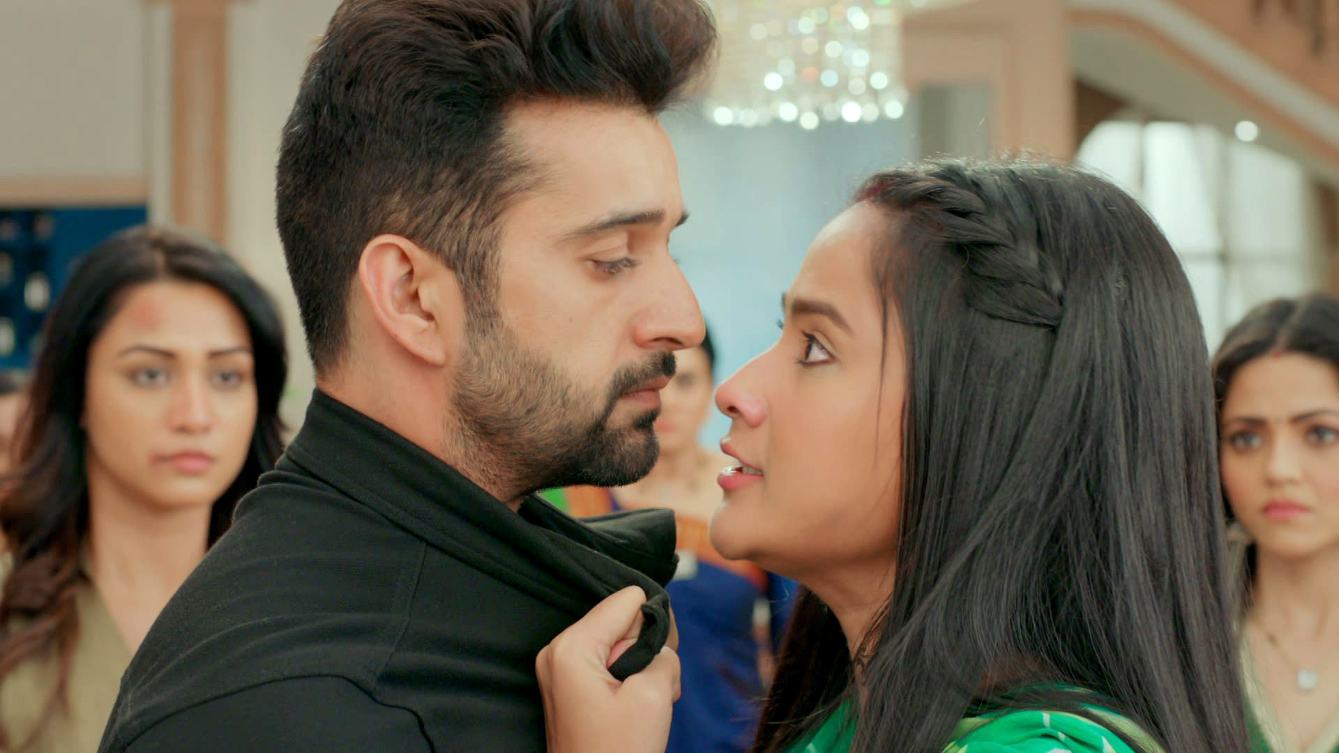 Watch Rajjo Warns Arjun Online