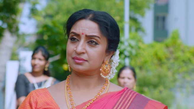 Watch Uyire S1 Episode 4 on JioHotstar