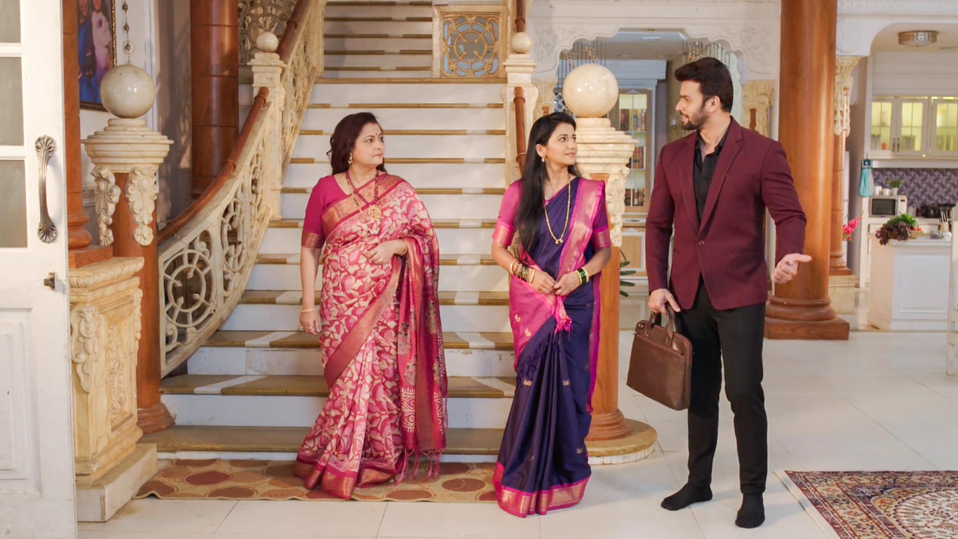 Watch Tharala Tar Mag Episode 150 on JioHotstar