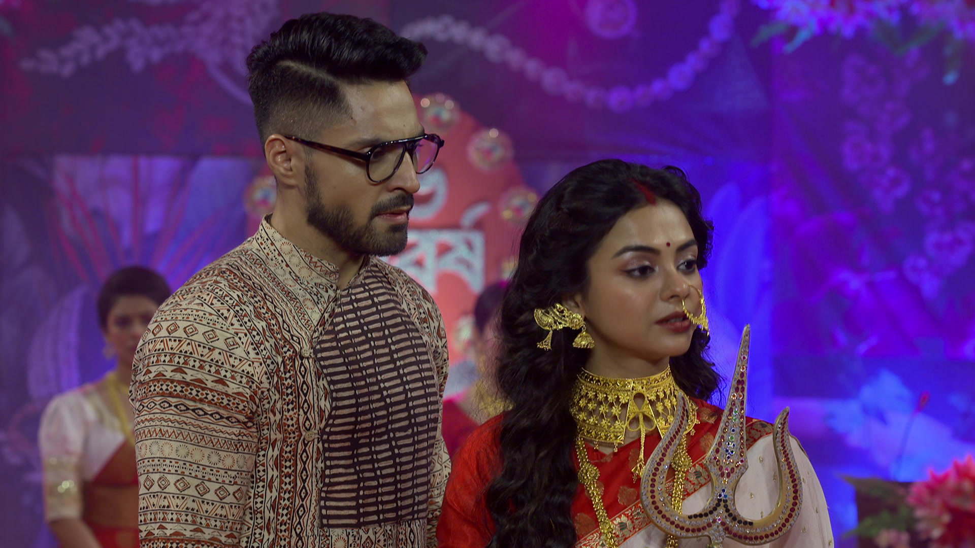 Watch Gaatchora S1 Episode 482 on JioHotstar