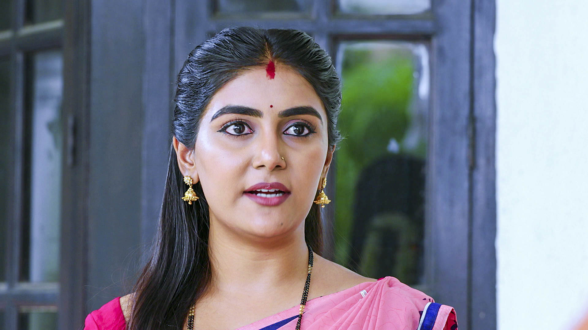 Watch Aase Episode 606 on JioHotstar